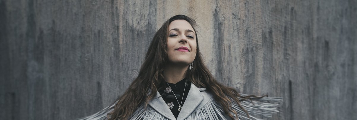 Introducing: Lindsay Lou - Everything Changed - Lefuturewave