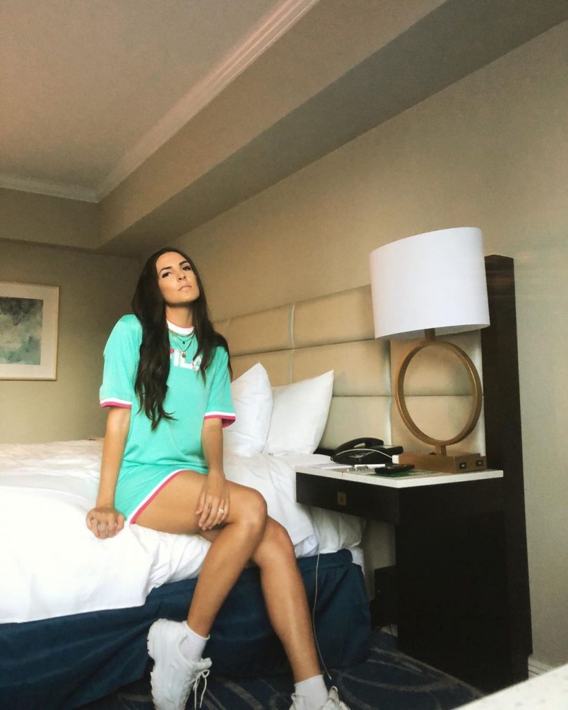 Introducing: KELLA - Jealous (Acoustic) - Lefuturewave