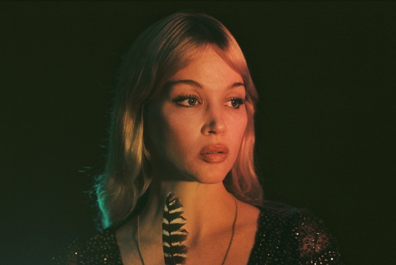 Introducing: Cat Pierce - Live Forever - Lefuturewave