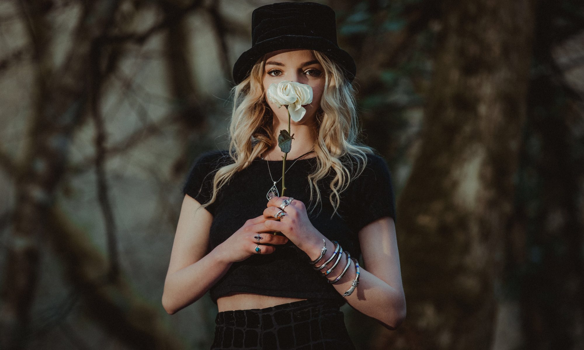 Introducing: Elly J Devon - Phoenix - Lefuturewave