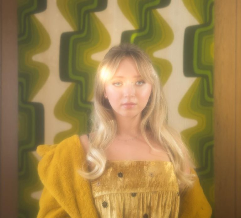 Introducing: Emma Charles - Connecticut - Lefuturewave