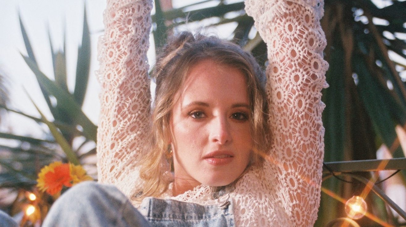 Emily Hackett - Way We Love - Lefuturewave