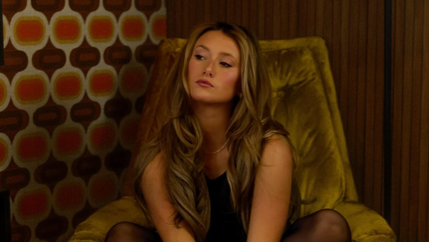 Abigail Mae - Devil's In the Details - Lefuturewave